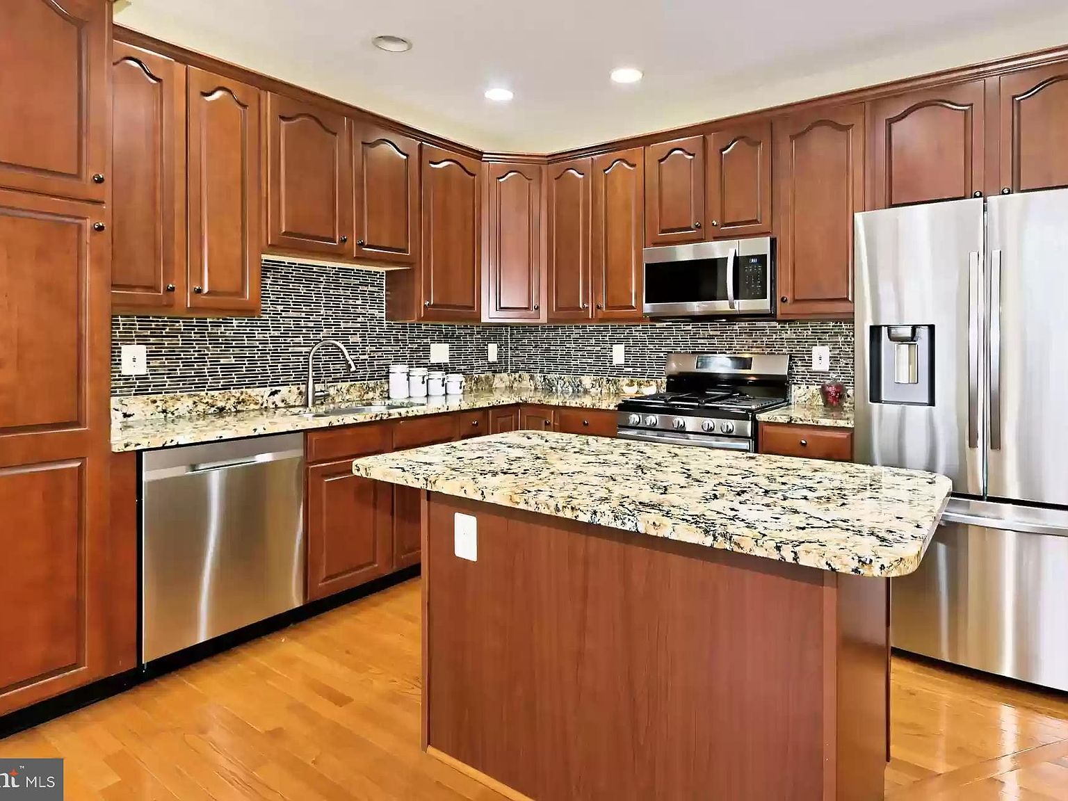 42912 Overly Sq, Chantilly, VA 20152 | Zillow