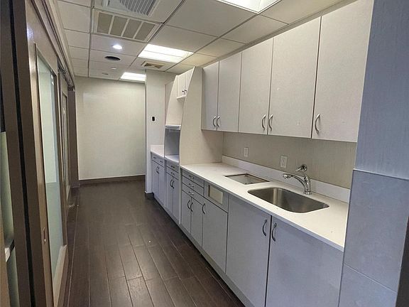 128 Mott Street UNIT 403, New York, NY 10013 | MLS #3534996 | Zillow