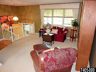 2 Manor Rd, York, PA 17403 | Zillow