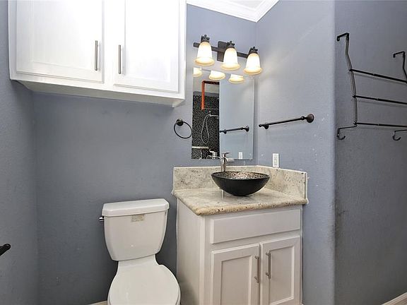 7828 Scott St, Houston, TX 77051 | Zillow