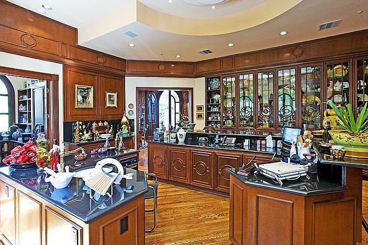 330 S Mapleton Dr, Los Angeles, CA 90024 | Zillow