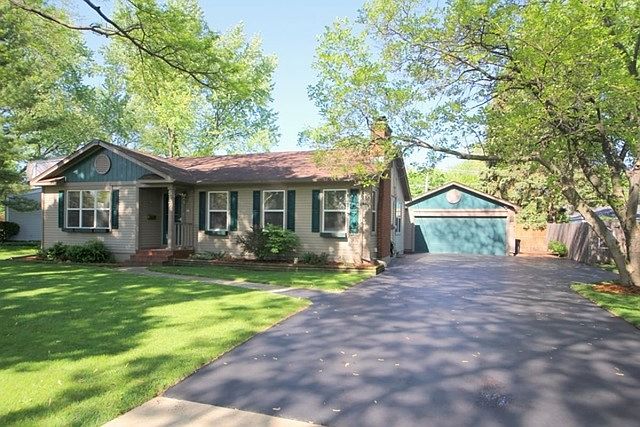 517 Carter St, Libertyville, IL 60048 | Zillow