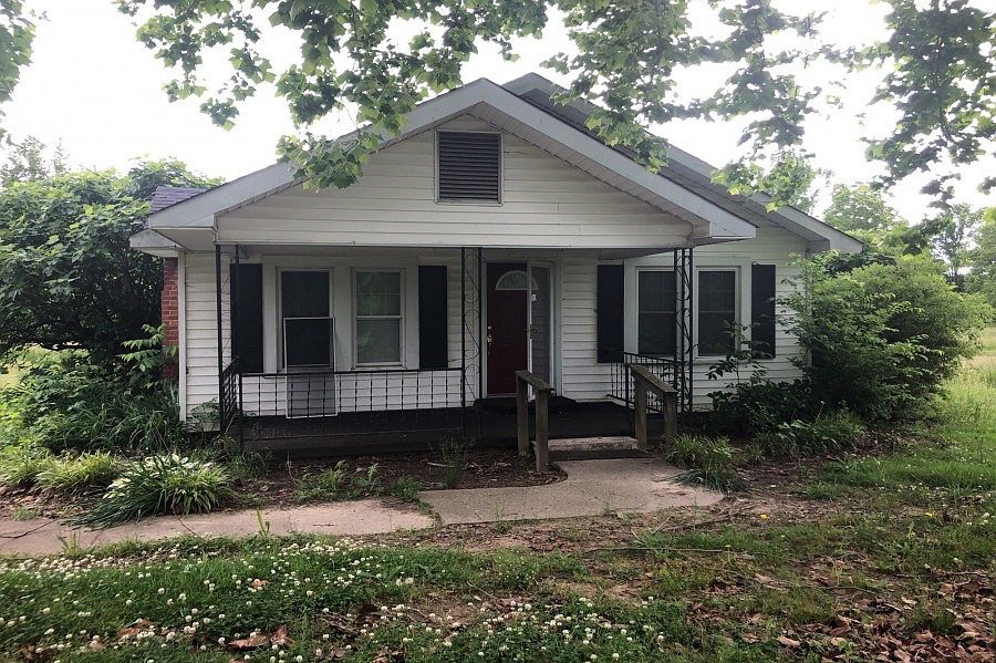 218 S Walnut St, Boaz, AL 35957 | Zillow