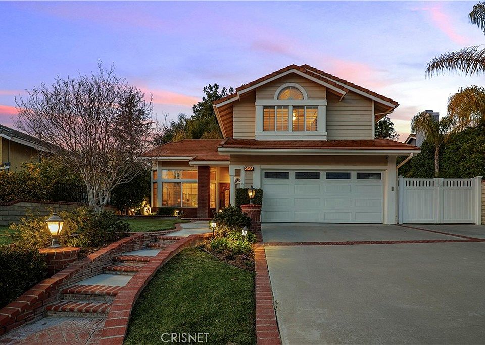 22335 Cypress Pl, Santa Clarita, CA 91390 | Zillow
