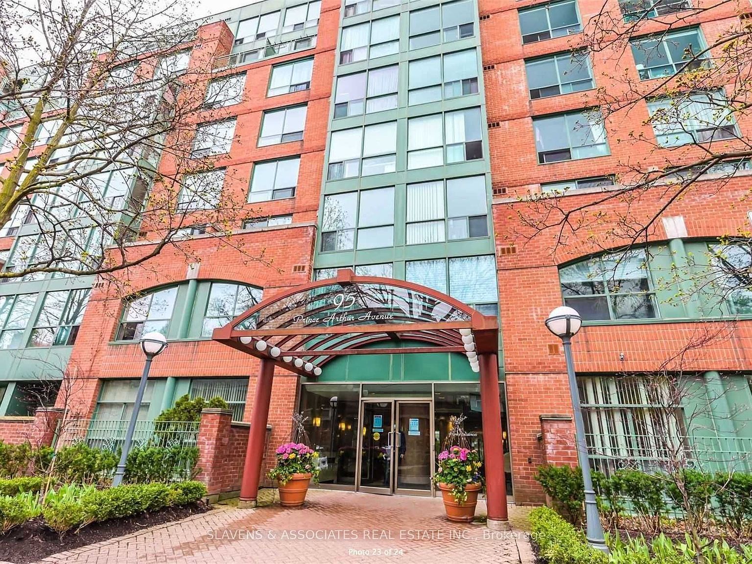 95 Prince Arthur Ave #701, Toronto, ON M5R 3P6 | Zillow