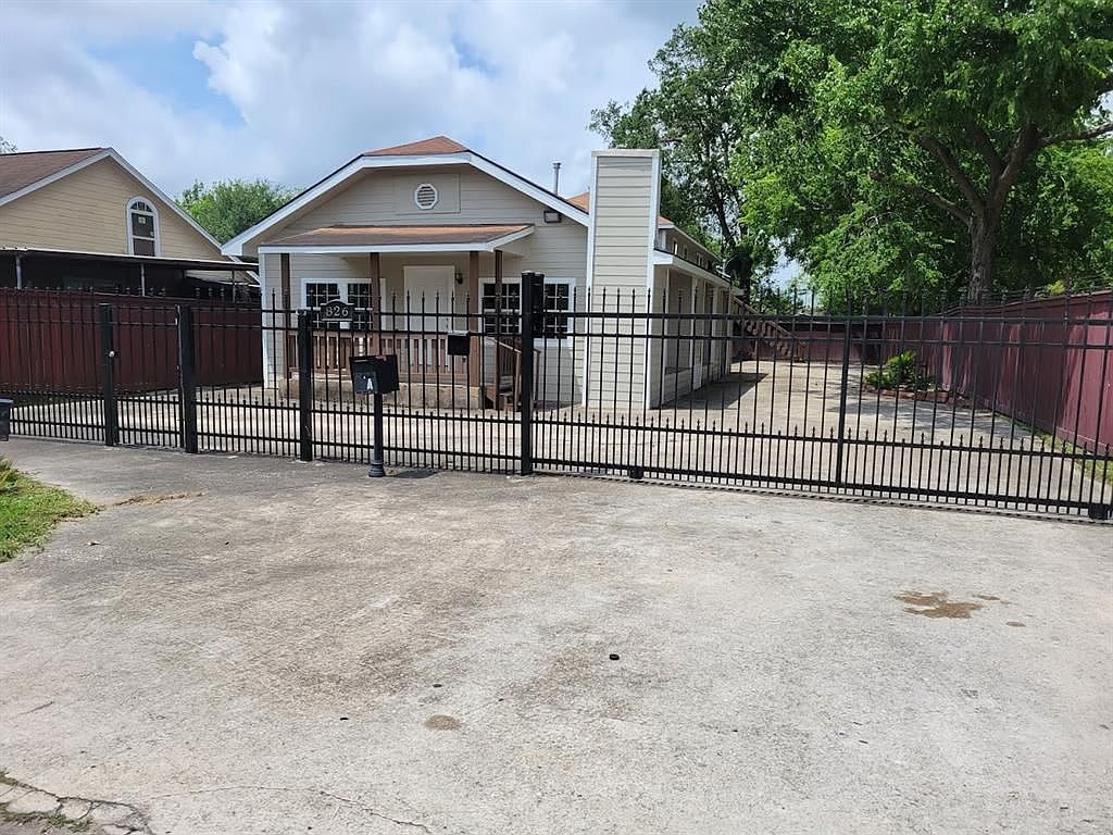 826 Hahlo St #A, Houston, TX 77020 | Zillow