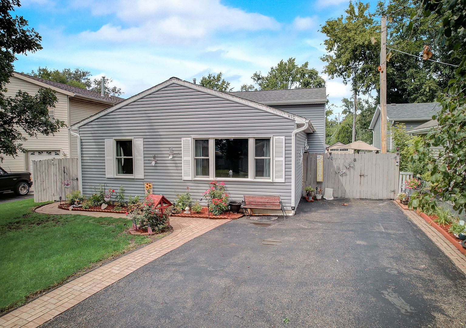 410 W Riverside Dr, Mchenry, IL 60051 | Zillow