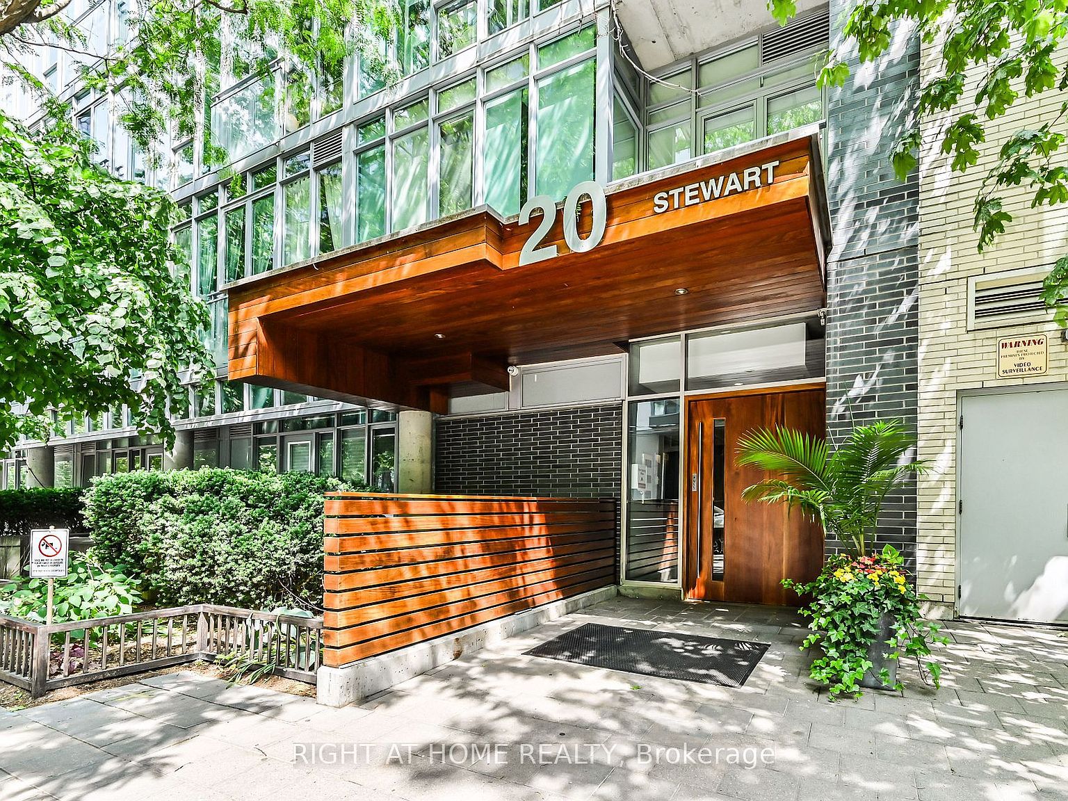 20 Stewart St #606, Toronto, ON M5V 1H6 | Zillow