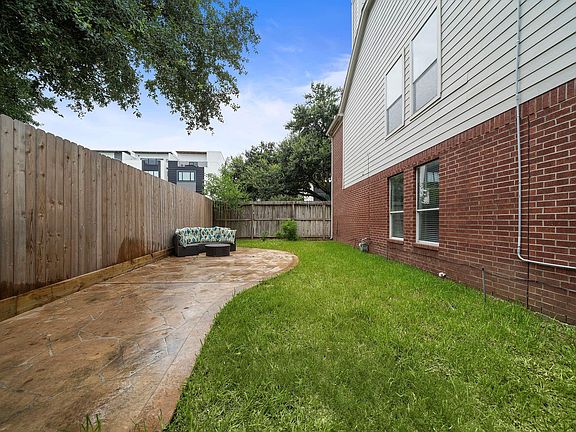 702 Memorial Heights Dr, Houston, TX 77007 | MLS #92265192 | Zillow