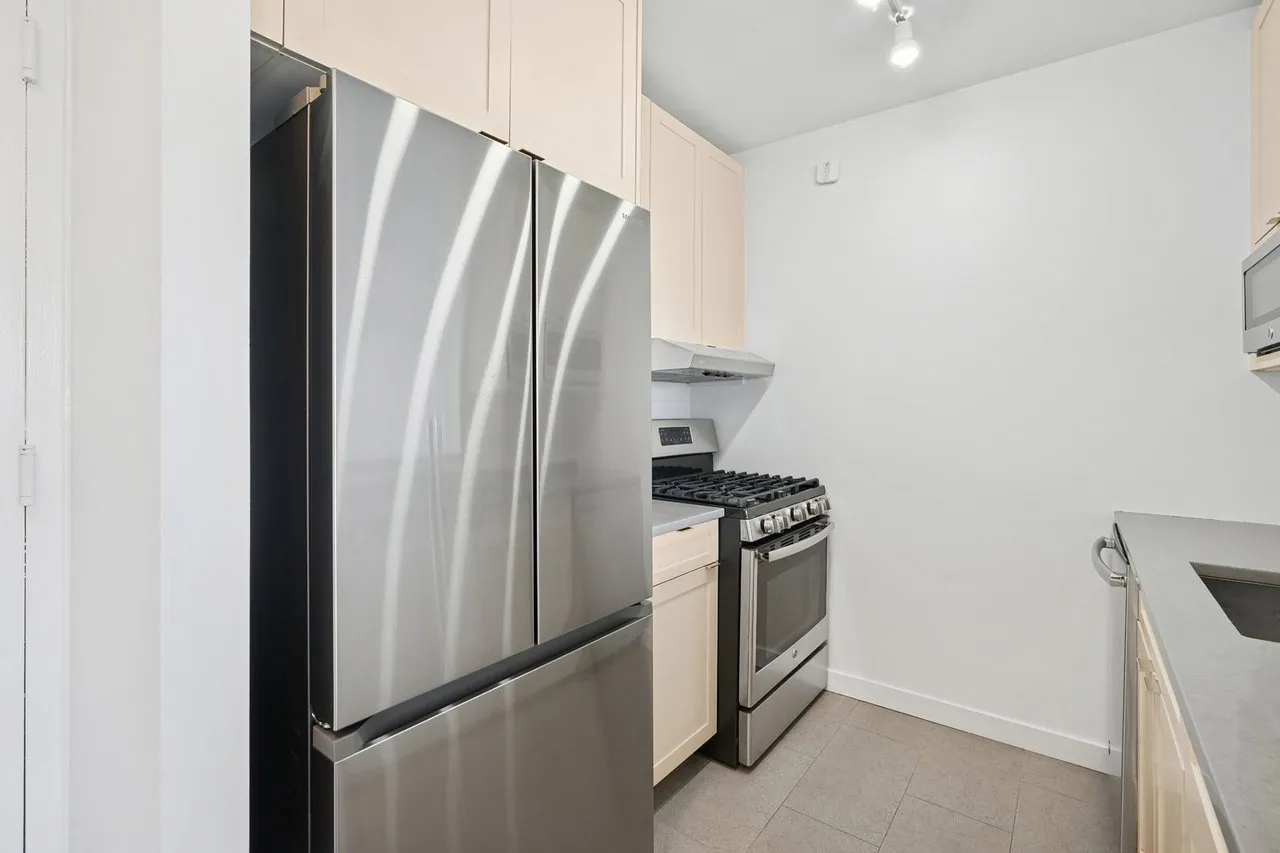 420 West 42nd Street #30E in Hell's Kitchen, Manhattan | StreetEasy