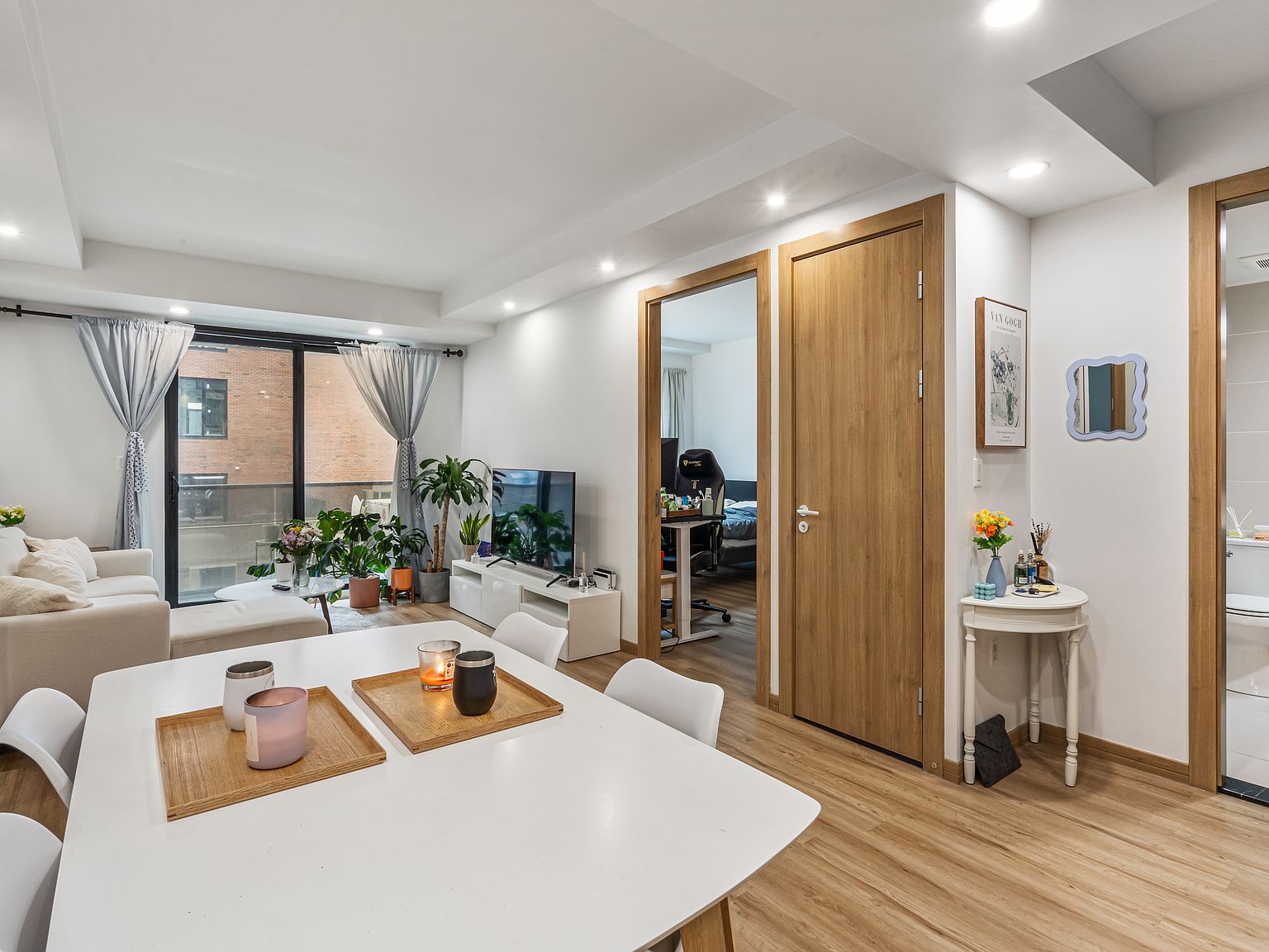 13111 Fowler Ave APT 3K, Flushing, NY 11355 | Zillow