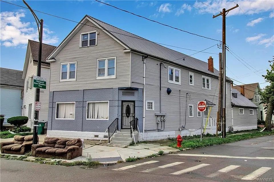 28 Memorial Dr #2, Buffalo, NY 14206 | Zillow