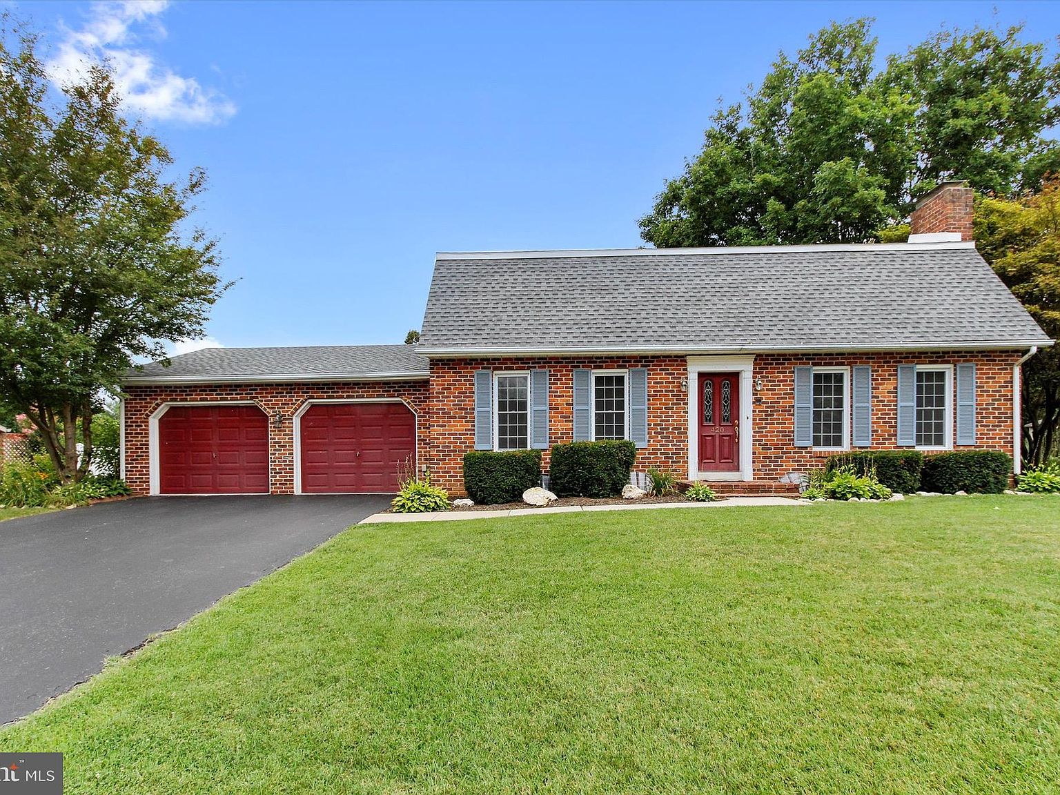420 Hamlet Dr W, Spring Grove, PA 17362 | Zillow