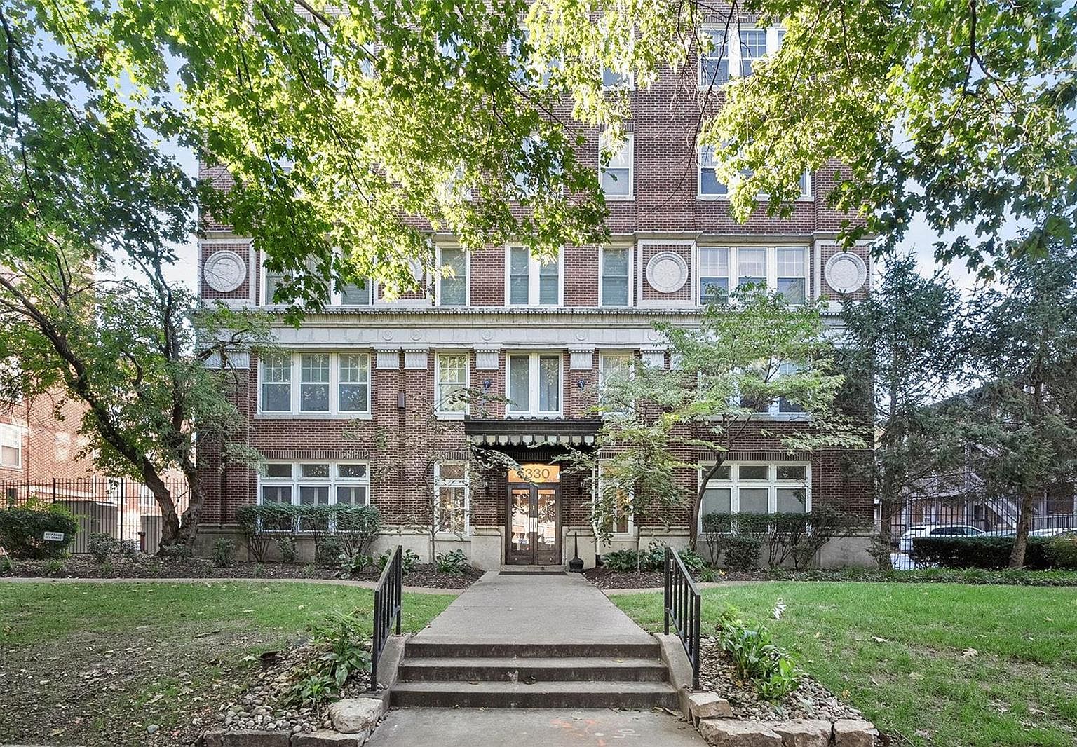 5330 Pershing Ave APT 104, Saint Louis, MO 63112 | Zillow