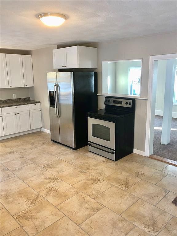 18 Douglas St, West Warwick, RI 02893 | Zillow