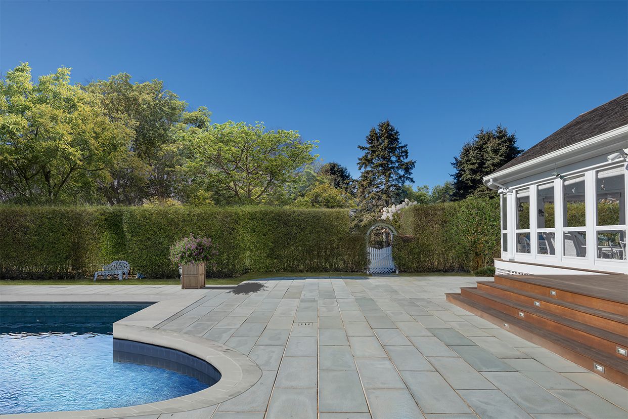 17 Channel Pond Ct, Southampton, NY 11968 | Out East