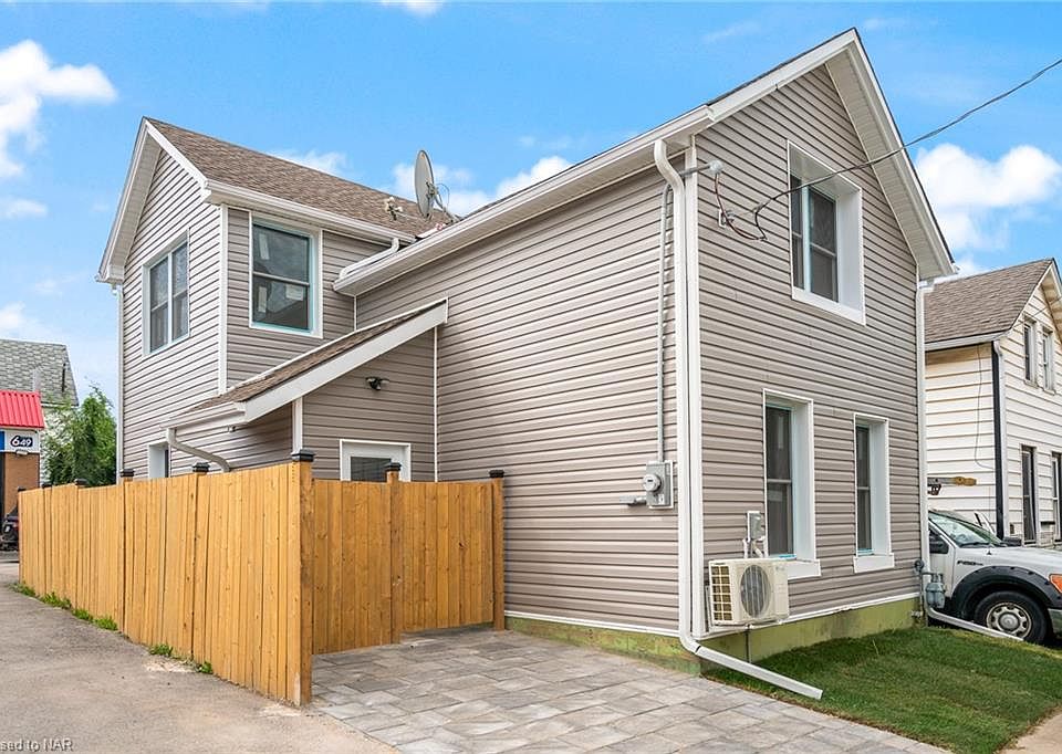 1 Tasker St, Saint Catharines, ON L2R 3Z7 | MLS #40491380 | Zillow