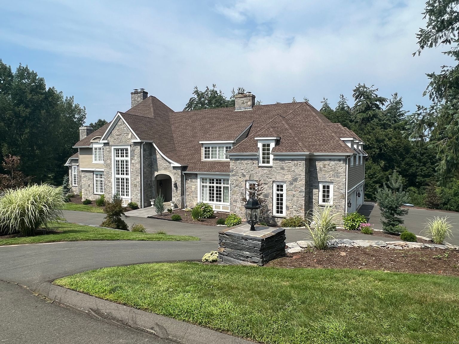 72 Ridgebury Rd #72, Avon, CT 06001 | MLS #24072322 | Zillow