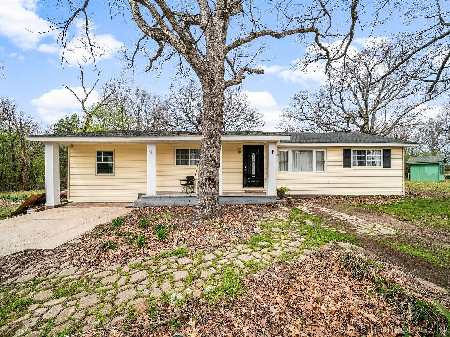 667 W Blocker St, Colcord, OK 74338 | Zillow