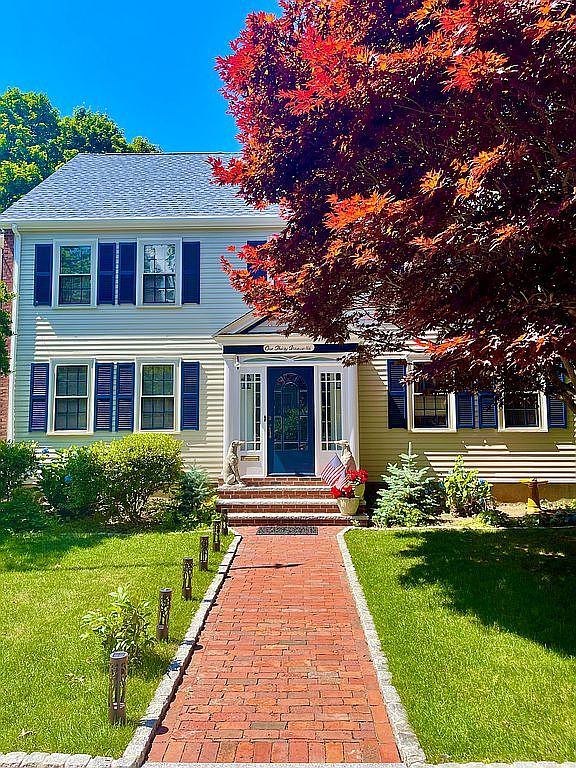 130 Traincroft NW, Medford, MA 02155 | Zillow
