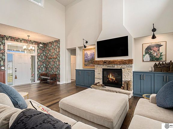 18008 Gretchen Cir, Elkhorn, NE 68022 | MLS #22411120 | Zillow
