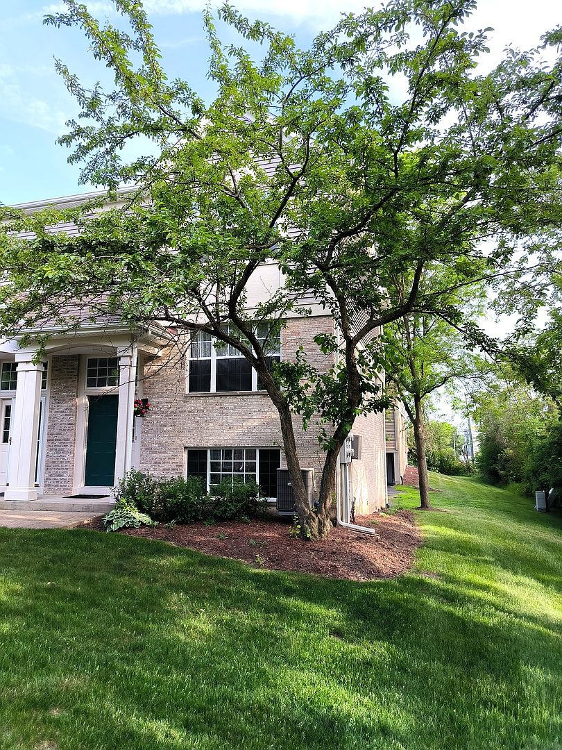 2731 Curran Ct #2731, Darien, IL 60561 | Zillow
