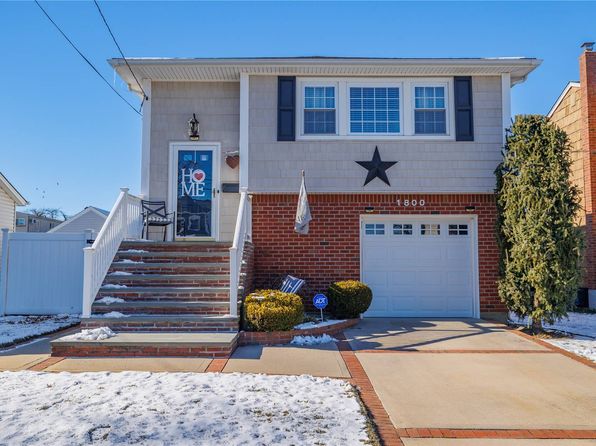 11793 Real Estate - 11793 Homes For Sale | Zillow