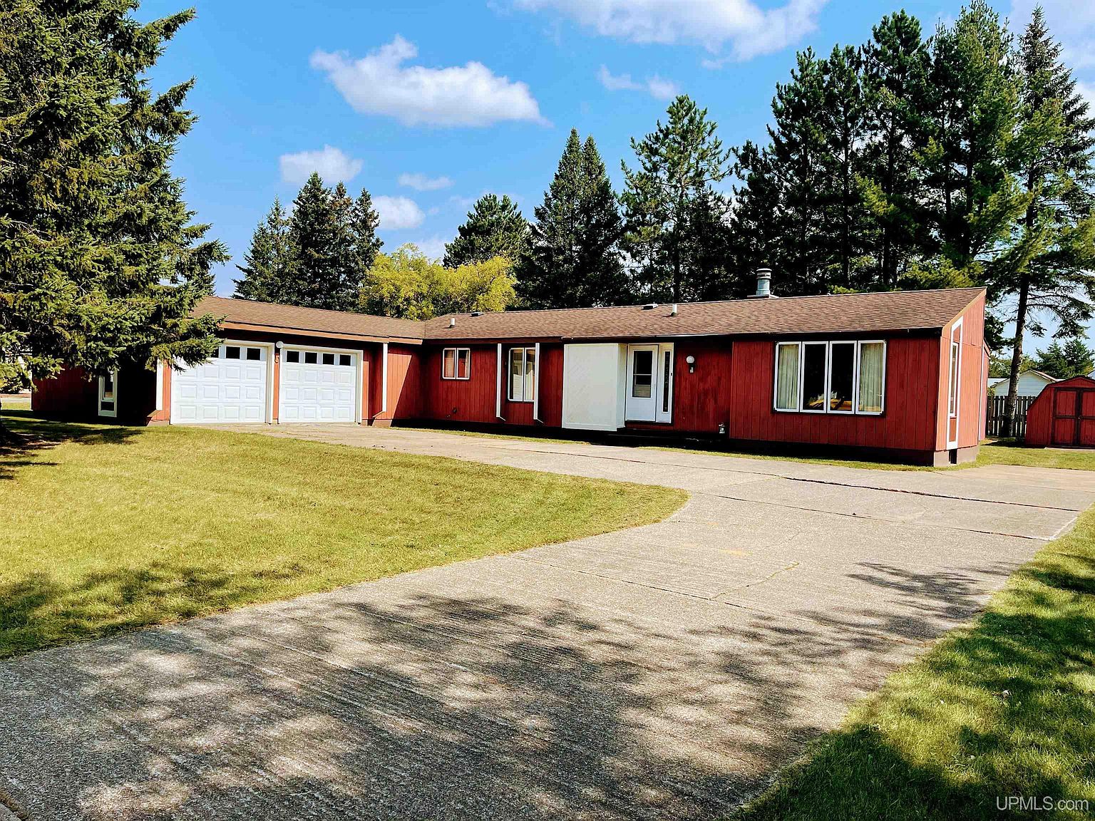 517 Adams St, Crystal Falls, MI 49920 | Zillow