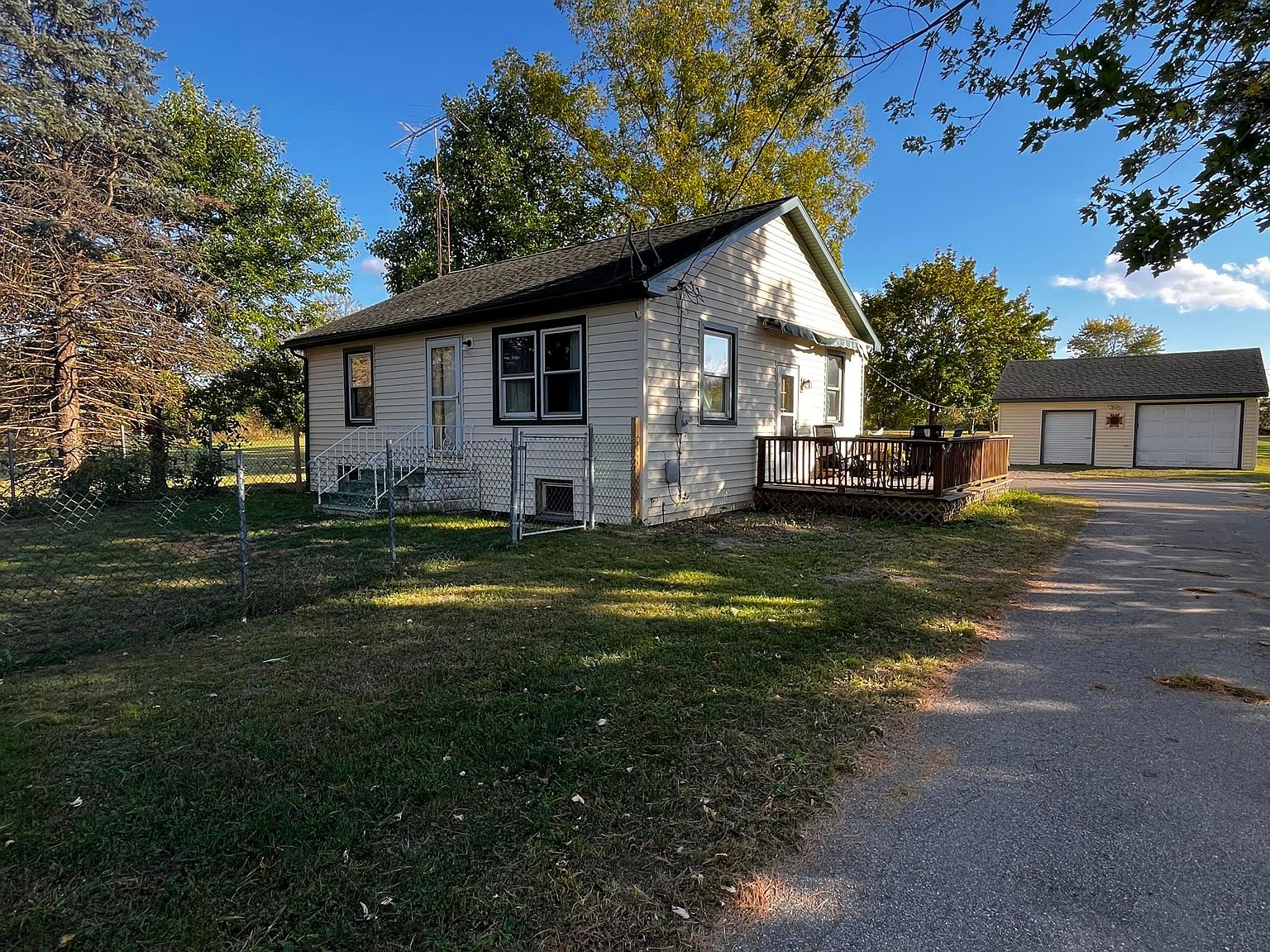 2046 Us Highway 12, Galien, MI 49113 | Zillow