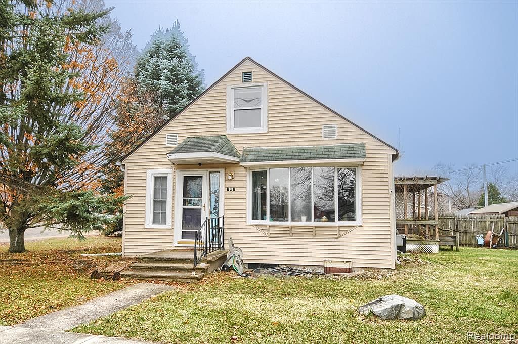 101 W Walker St, Gaines, MI 48436 | Zillow