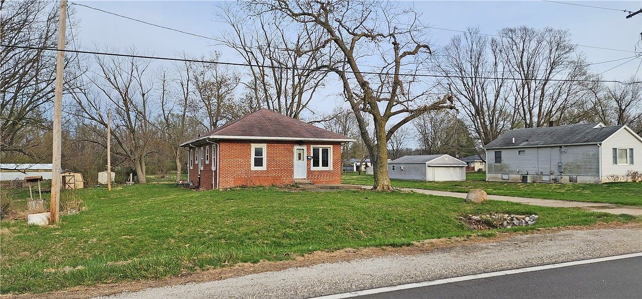 3034 S Franklin Street Rd, Decatur, IL 62521 | Zillow