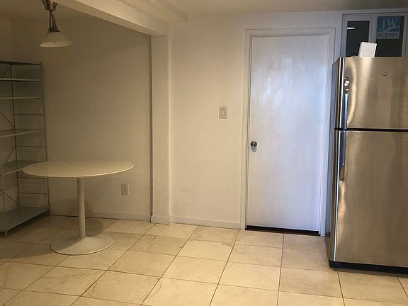 737 Peru Ave #B, San Francisco, CA 94112 | Zillow