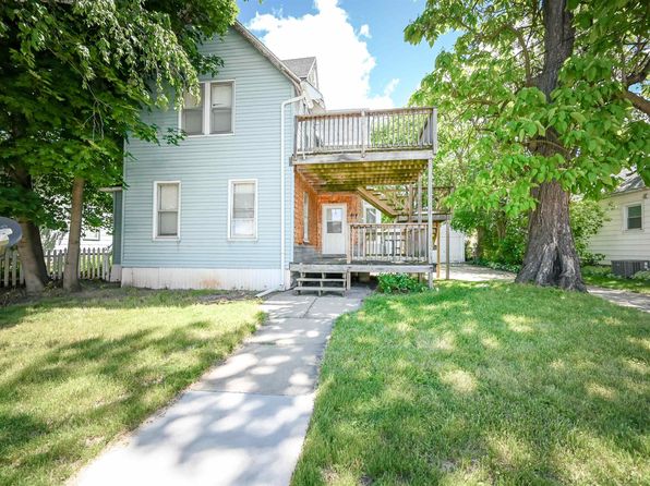 Appleton WI Duplex & Triplex Homes For Sale - 8 Homes | Zillow