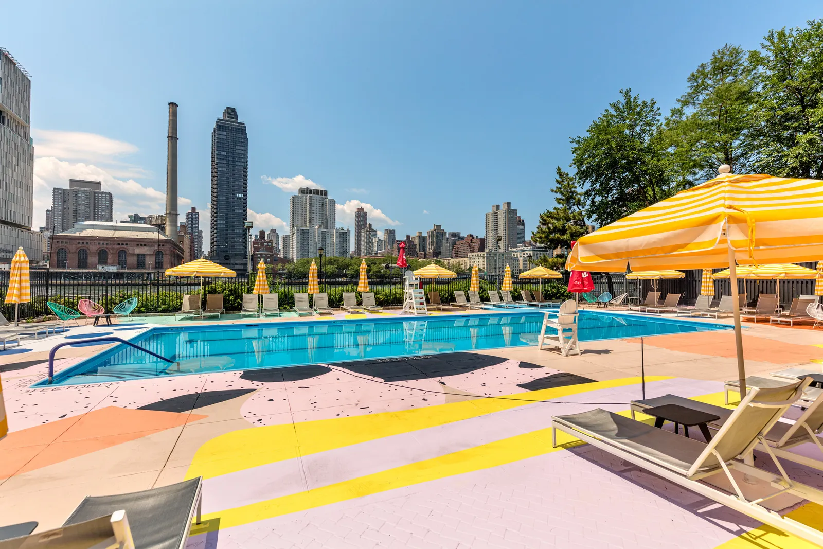 Manhattan Park at 10 River Road in Roosevelt Island : Sales, Rentals ...