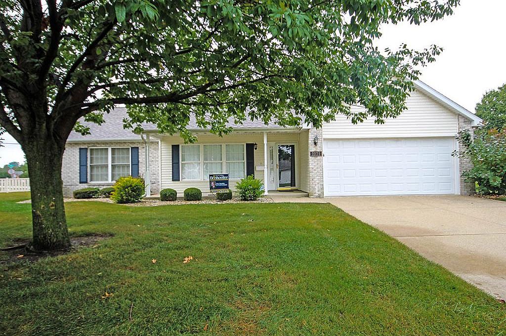 1071 Arbor Trl, Decatur, IL 62526 | Zillow
