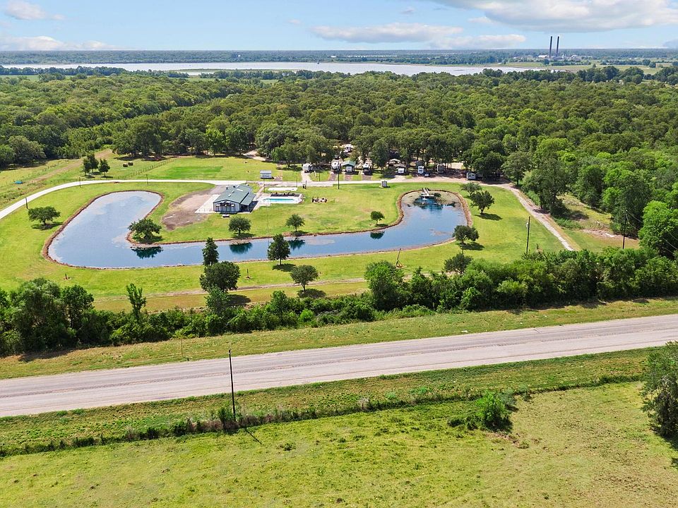10220 Fm 442 Rd, Boling, TX 77420 | Zillow