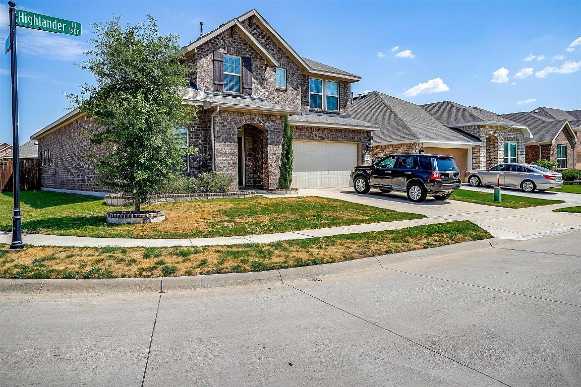 1901 Highlander Ct, Fort Worth, TX 76120 | Zillow