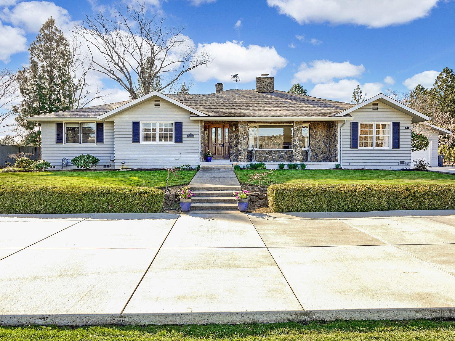 40 S Foothill Rd, Medford, OR 97504 | Zillow