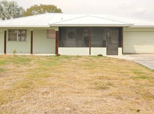 1122 Oak St, Okeechobee, FL 34974 | MLS #A11549707 | Zillow