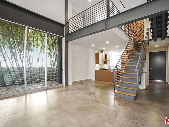 1220 N Orange Grove Ave APT 7, West Hollywood, CA 90046 | Zillow