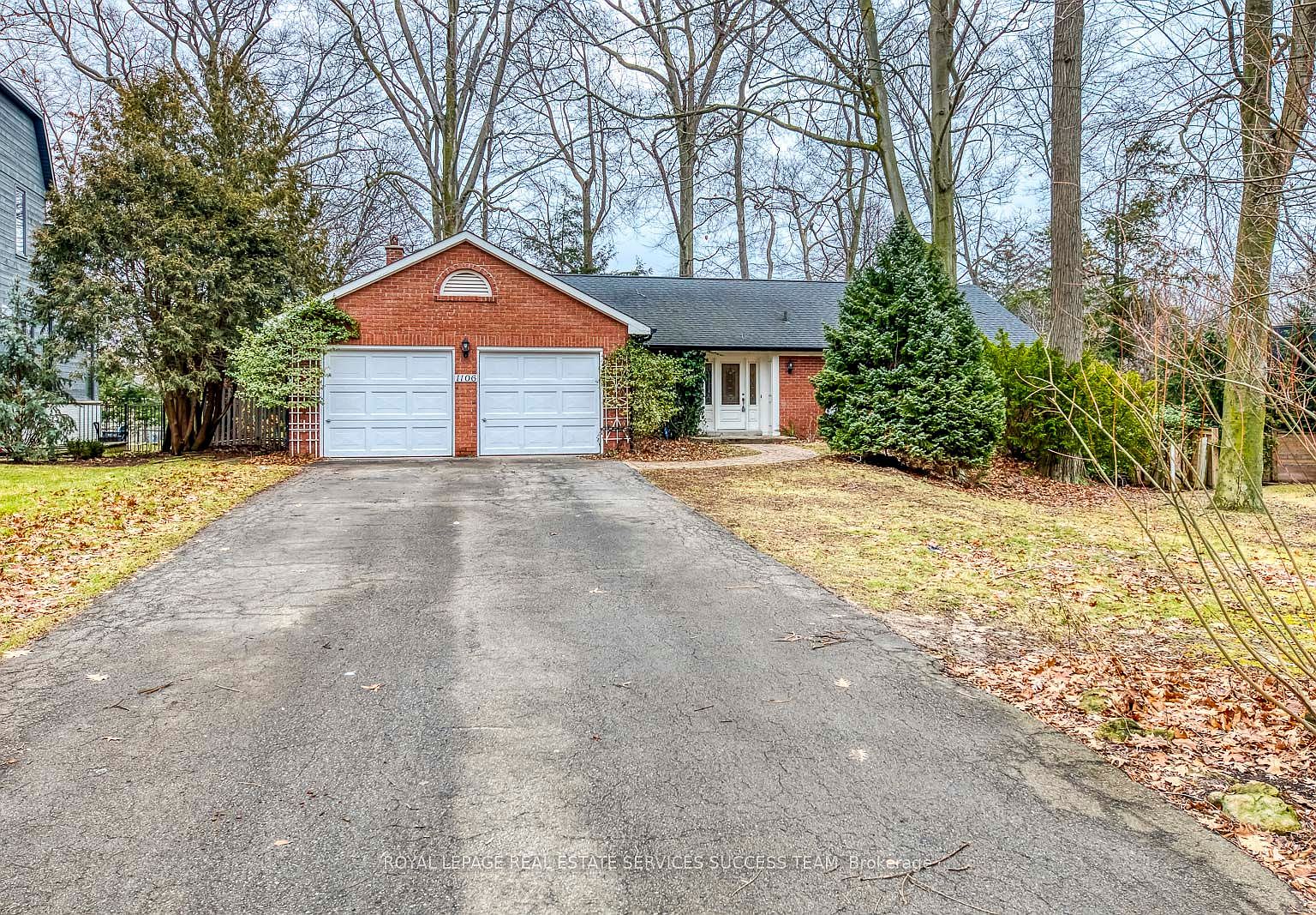 1106 Crestview St, Oakville, ON L6J 2C6 | Zillow