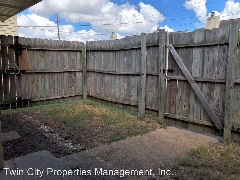 2603PR - 2603 Pecan Ridge Dr Bryan TX | Zillow