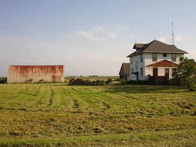 13200 Old Principal Rd, Heyworth, IL 61745 | Zillow