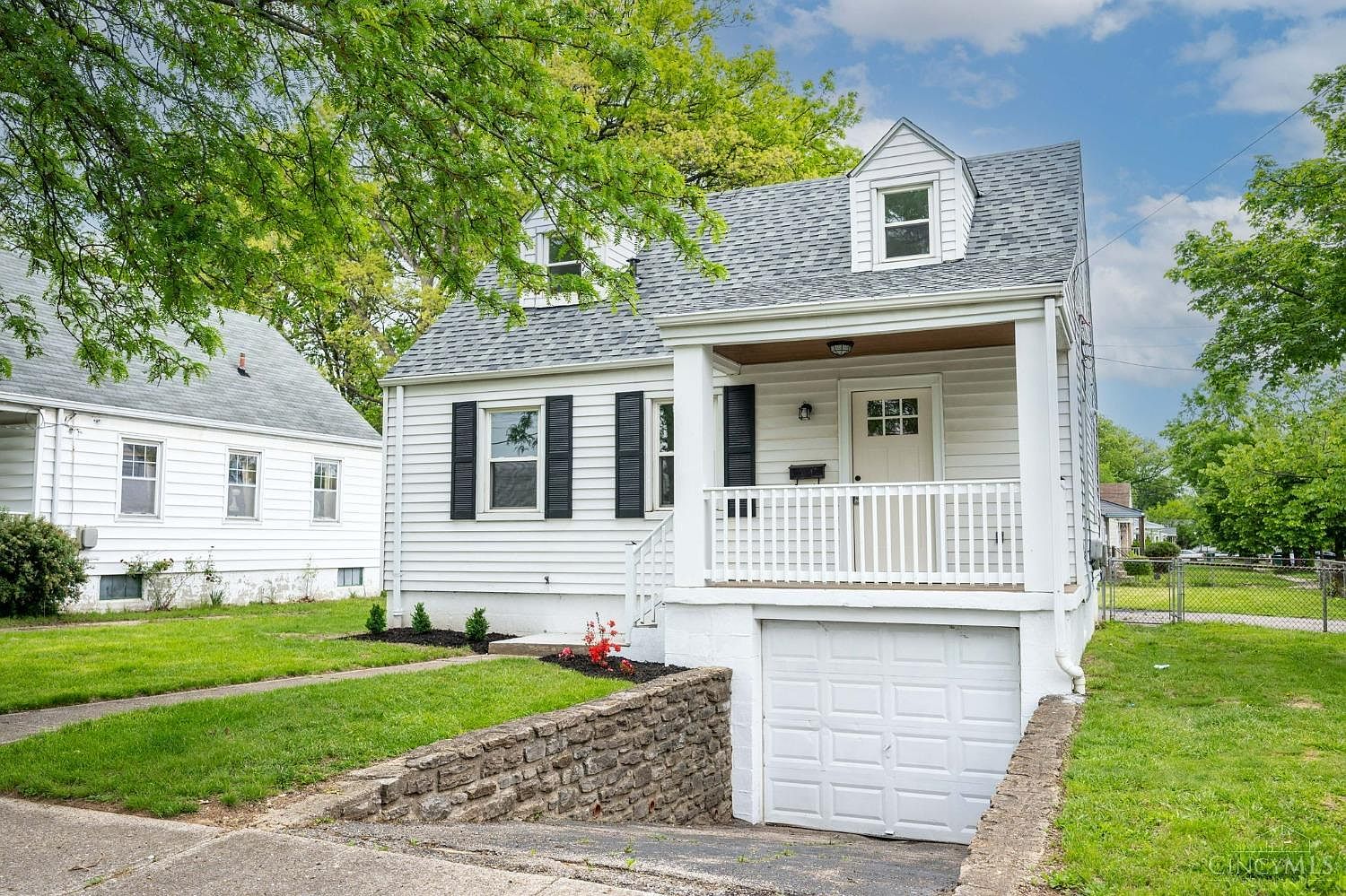 5402 Charloe St, Cincinnati, OH 45227 | Zillow