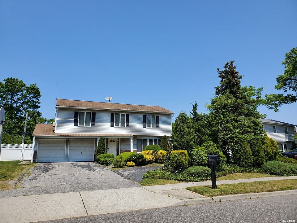 9 Sandra Drive, Hauppauge, NY 11788 | MLS #3479210 | Zillow