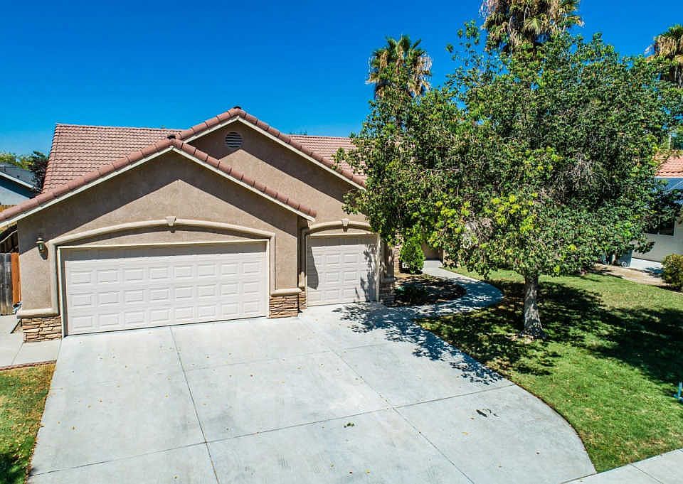 435 S 19th Ave, Lemoore, CA 93245 | Zillow