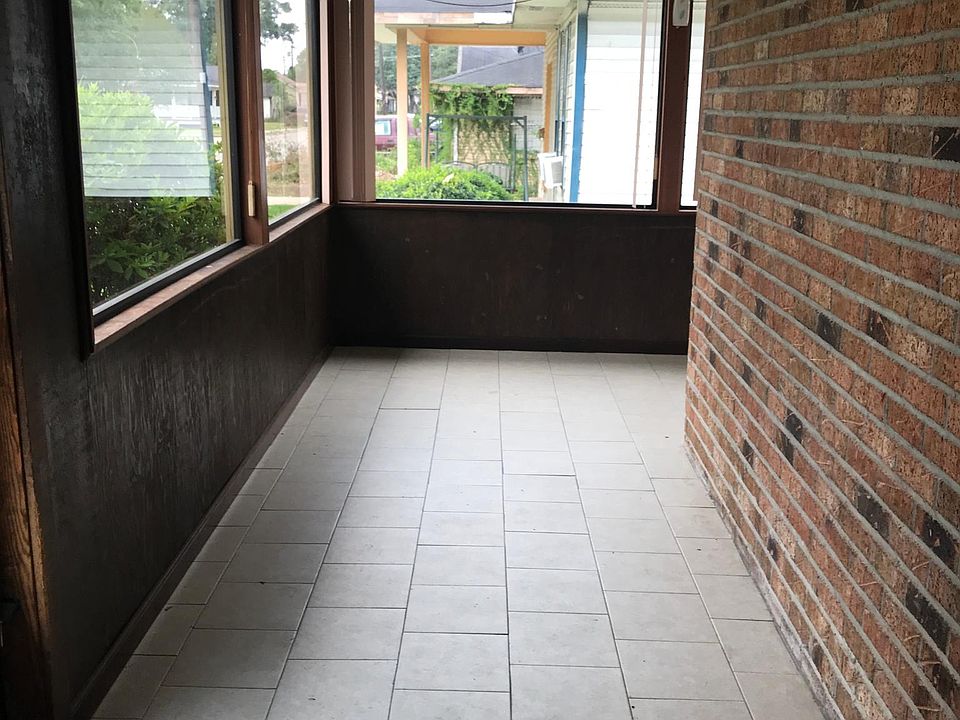 2439 Jefferson Ave Baton Rouge LA | Zillow