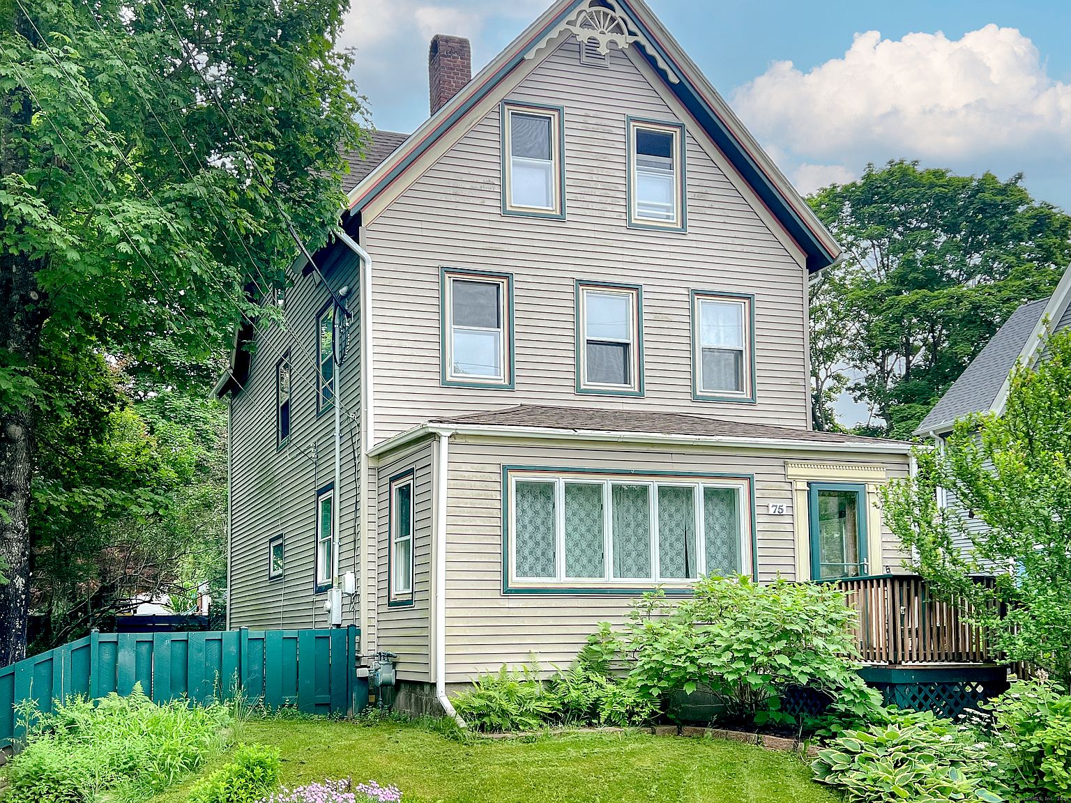 75 Pawcatuck Ave, Pawcatuck, CT 06379 | Zillow
