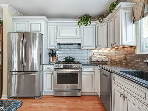 93 Crabapple Ln, Gillette, NJ 07933 | MLS #3801935 | Zillow