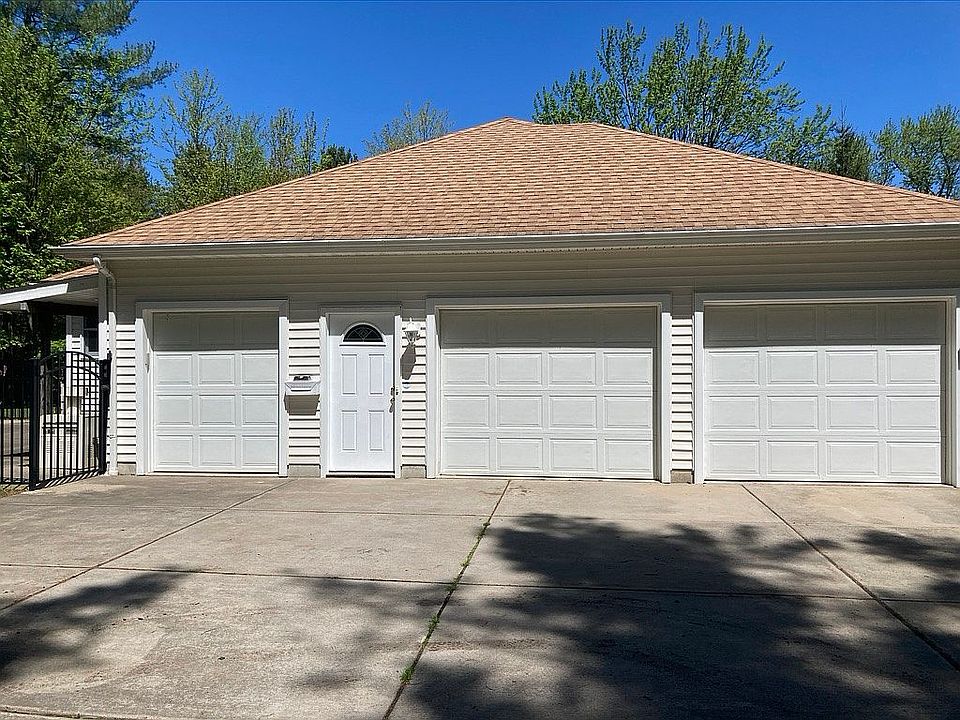 7308 Chestnut Ridge Rd, Orchard Park, NY 14127 | Zillow